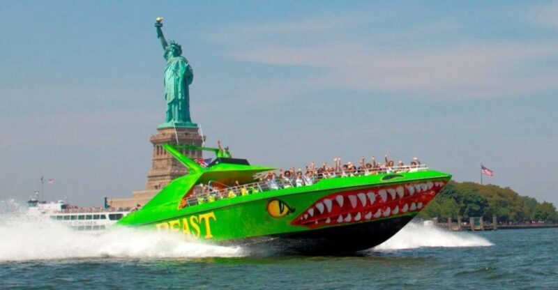NYC: Circle Line "The Beast" Midtown/Downtown Speedboat Ride - Key Points