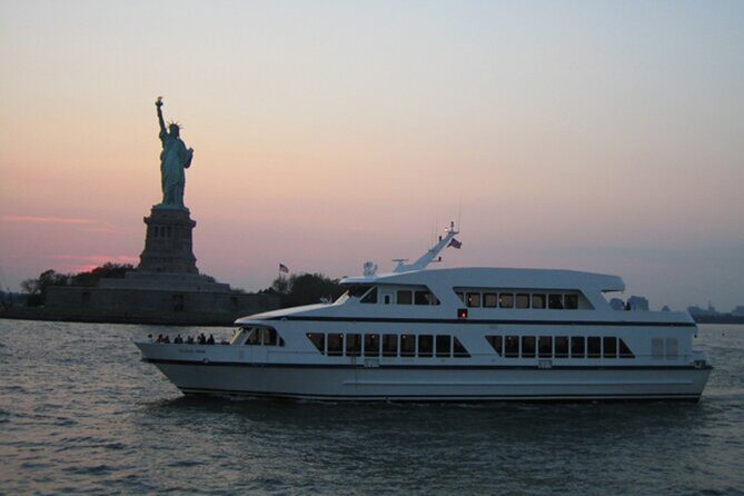 NYC: Cloud 9 IV Luxury New Years Eve Party Cruise - Key Points