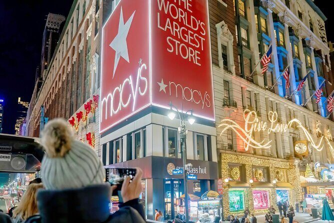 NYC Holiday Lights Sightseeing Bus Tour - Who Will Love This Tour?