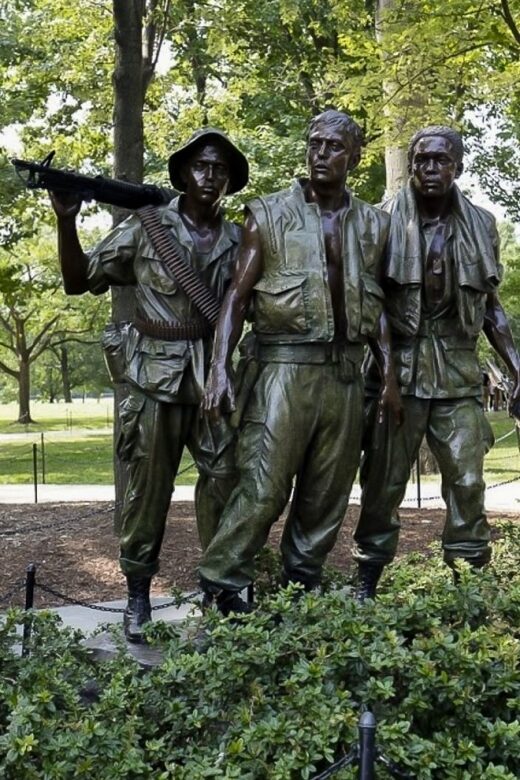 NYC: Philadelphia, Washington DC & Amish Country 2-Day Tour - Transportation and Group Size: Comfort and Convenience