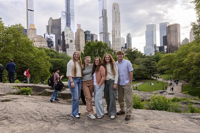 NYC: Professional photoshoot with iconic views - The Experience: What to Expect