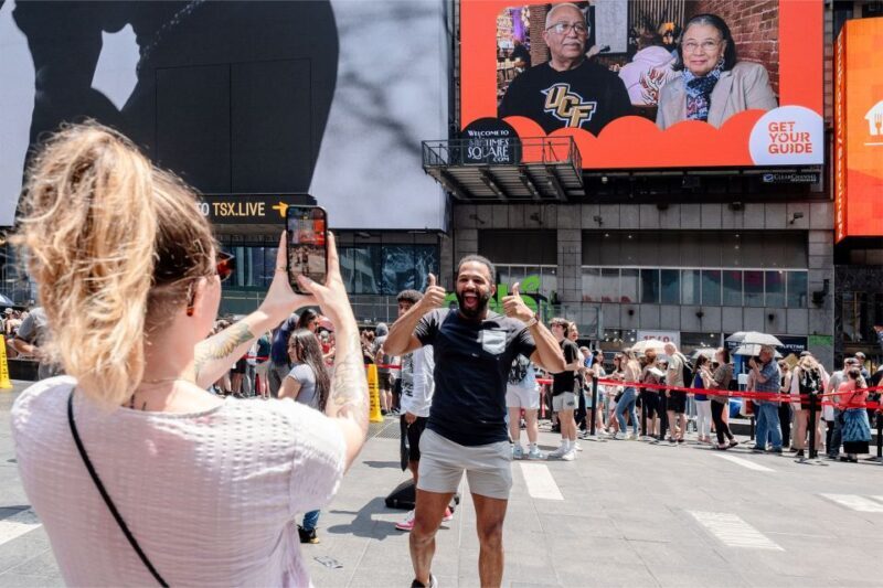 NYC: See Yourself on a Times Square Billboard for 24 Hours - An In-Depth Look at the Experience