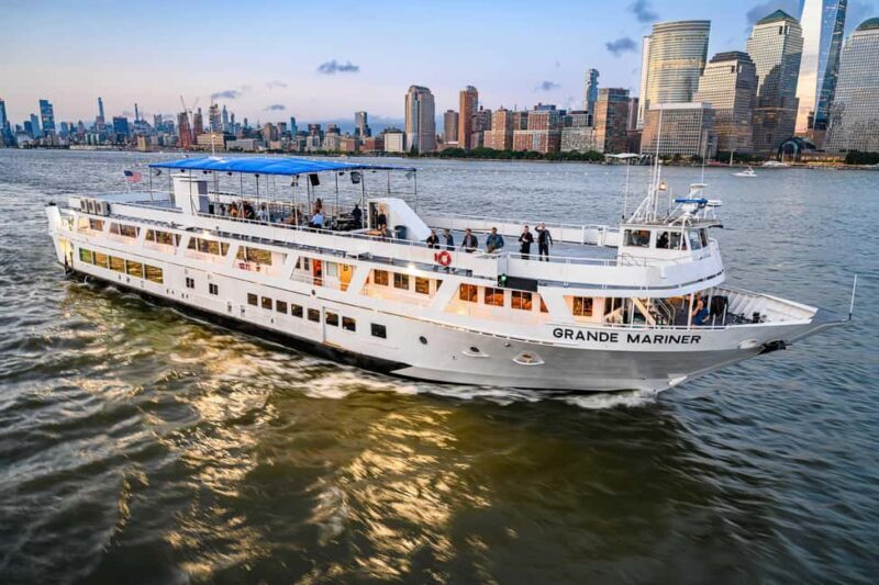 NYC: Sightseeing Harbor Cruise on the Grande Mariner - The Authenticity of the Experience