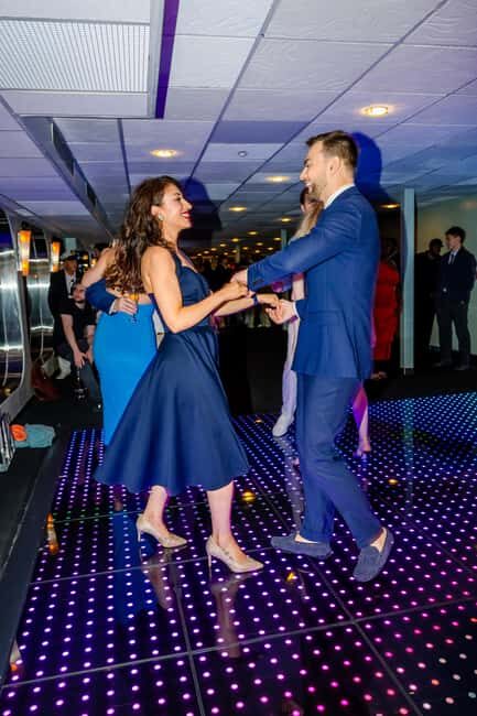 NYC: Valentine's Day Romantic Dinner Cruise - Who Will Love This Experience?