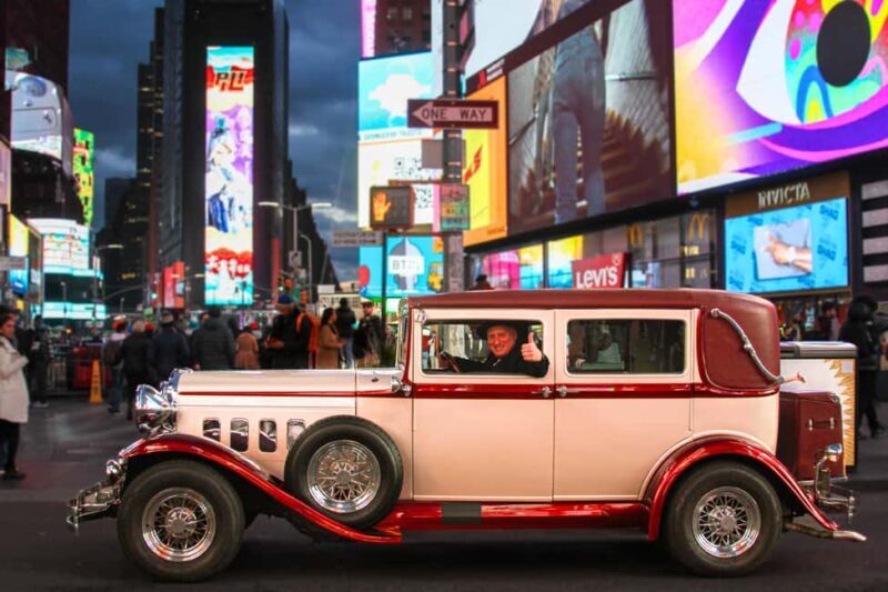 NYC: Vintage Car Night Tour - Key Points