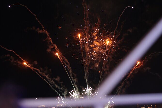 NYE Fireworks Cruise on the Grande Mariner With Dinner + Open Bar - Why Consider This Experience?