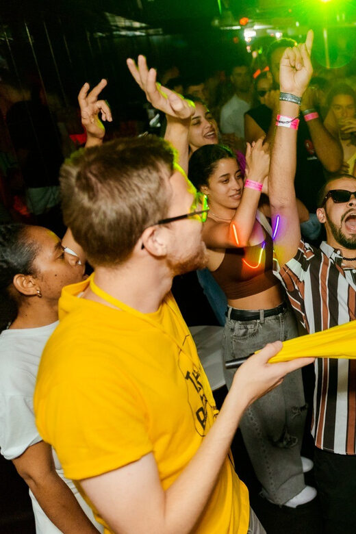 NYE Pub Crawl + VIP Club Entry - Key Points