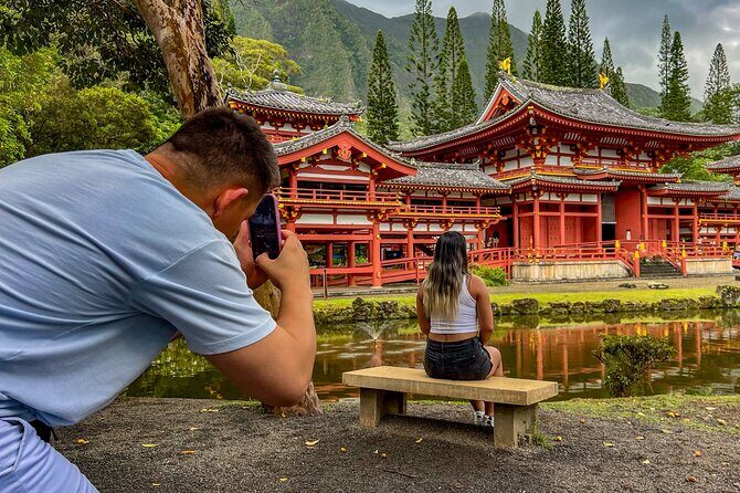 Oahu in a Day: Waterfall - Food Trucks - Lookouts - Small Crowds - Transportation, Group Size, and Value