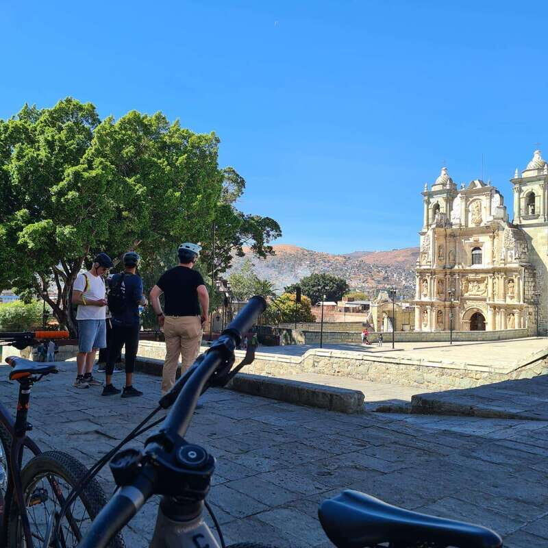 Oaxaca City: Bike Tour with Professional Guide+Art workshop - Key Points