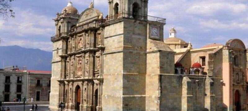 Oaxaca: Private City Tour with Local Food Buffet - Intro