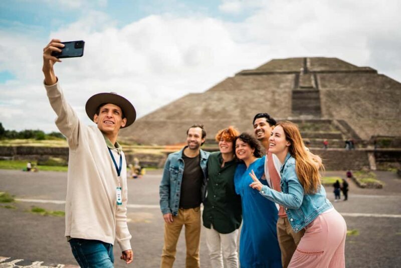 Oaxaca: Private Monte Albán Tour with Zapotec Tombs & Crafts - Key Points