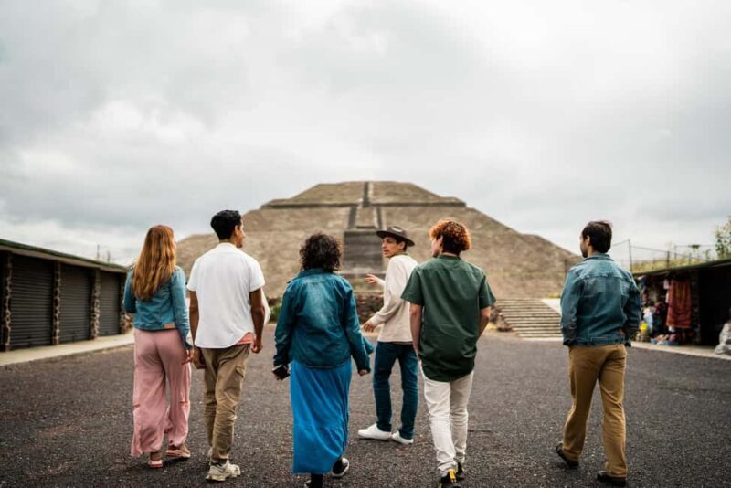 Oaxaca: Private Monte Albán Tour with Zapotec Tombs & Crafts - What Makes This Tour Stand Out