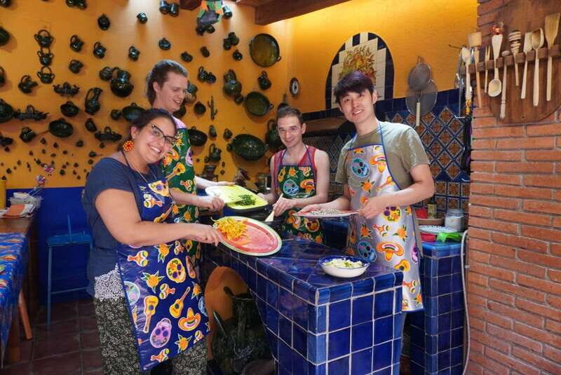 Oaxaca: Traditional Oaxacan Cooking Class with Market Visit - Who Is This Tour Perfect For?