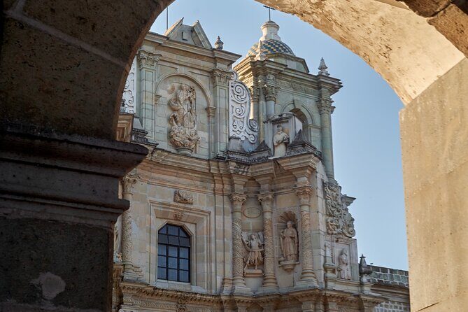 Oaxacan Urban Mythology and Colonial Art - A Deep Dive into the Itinerary