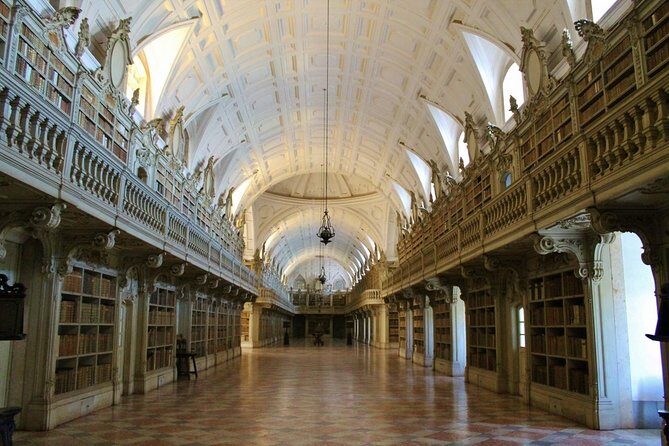 Óbidos historic village and Mafra Palace Private Tour - Who Should Book This Tour?