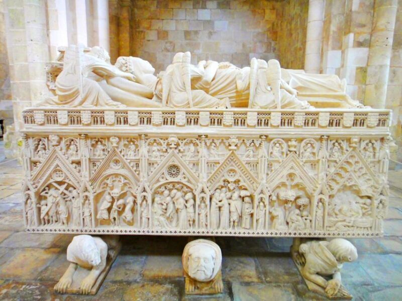 Óbidos, Nazaré & Alcobaça: Private Trip by Car - FAQ