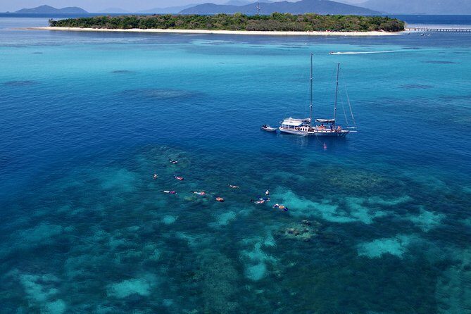 Ocean Free 25 guest Great Barrier Reef & visit Green Island Tour - The Sailing Experience Starts in Cairns