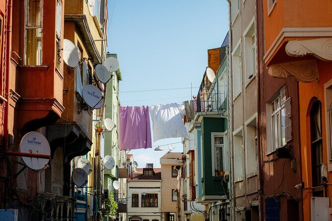 Off Beaten Path of Istanbul: Fener & Balat District Private Guided Tour - Who Should Consider This Tour?