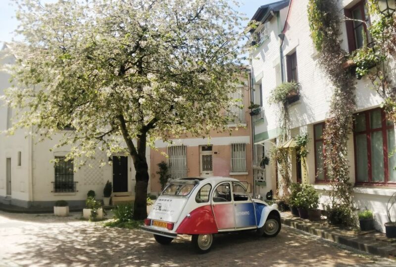 Off-the-Beaten Track in Paris: 2-Hour Vintage 2CV Tour - Exploring Paris in Style: A 2-Hour Ride in a Vintage 2CV