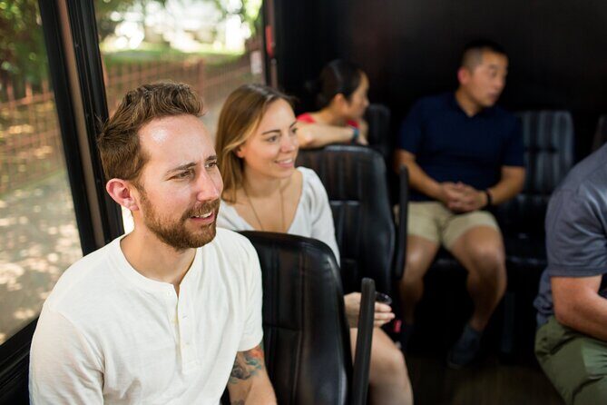 Offbeat History Tour of Richmond on a bus - Key Points