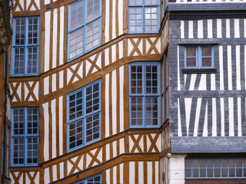 Official English 2hrs Guided Tour of the Must-Sees of Rouen - Detailed Breakdown of the Tour Experience