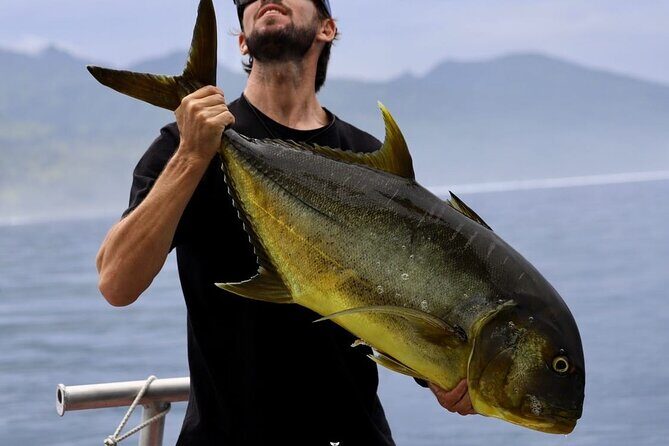 Offshore fishing around the Teahupo'o wave - Key Points