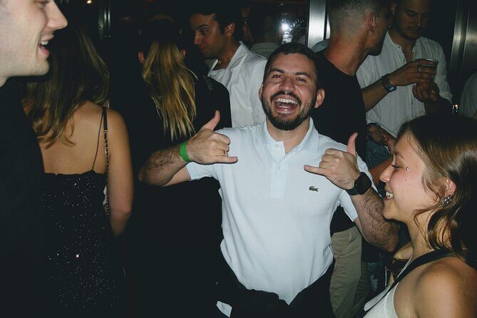 OG Barcelona Night Adventure  3 Bars, 3 Shots & VIP Club Entry - The Guides: Who Makes the Night Special?