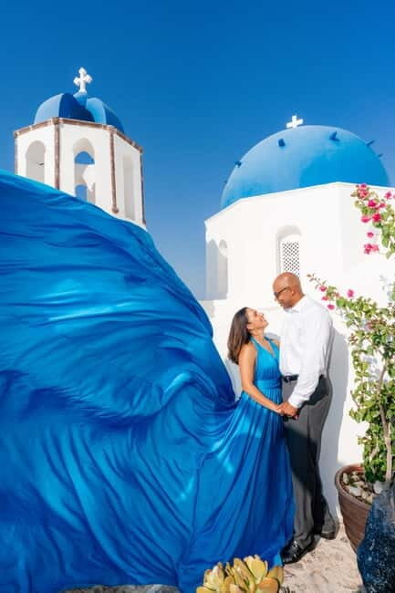 Oia: Santorini Photoshoot with Flying Dress Rental Option - FAQ