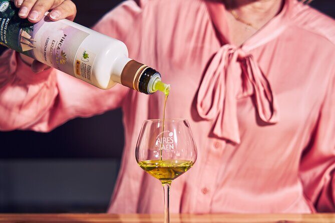 Oil tourism with the 5 senses - Final Thoughts: Who Will Love This Experience?