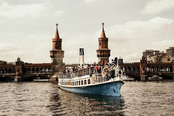 Old Berlin Beer Evening Sunset Cruise on Steamship - The Experience in Detail