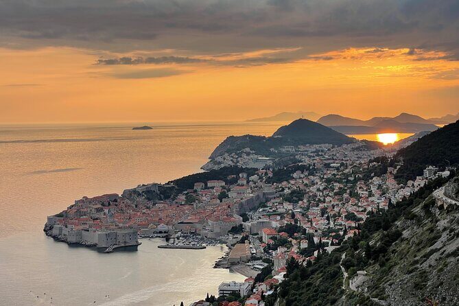 OLD CAR DUBROVNIK private sightseeing tour - Key Points