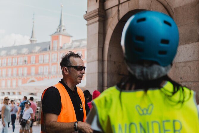 Old city and Madrid río by segway - Key Points