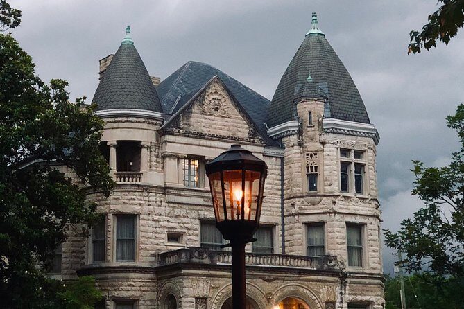 Old Louisville Ghost Tour as Recommended by The New York Times @ 4th and Ormsby - Key Points  