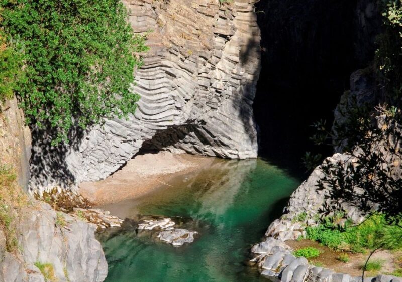 Old Sicily and Etna wine tasting tour from Taormina - Key Points