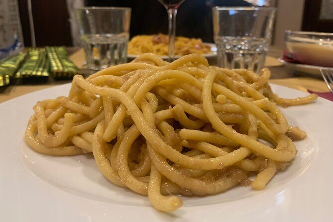 Old Taverns and Rialto Market Food Adventure (come hungry!) - Practical Tips for Travelers