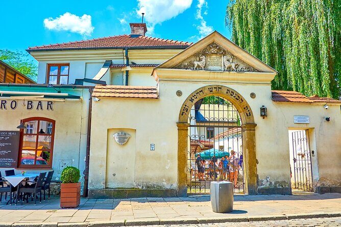Old Town and Jewish Quarter by Golf Cart + Schindlers Factory Museum Guided Tour - Why This Tour Works Well