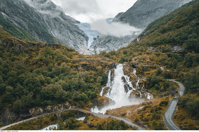 Olden 4 Hour Briksdal Glacier Tour in Briksdalsbreen - Exploring the Itinerary and Highlights