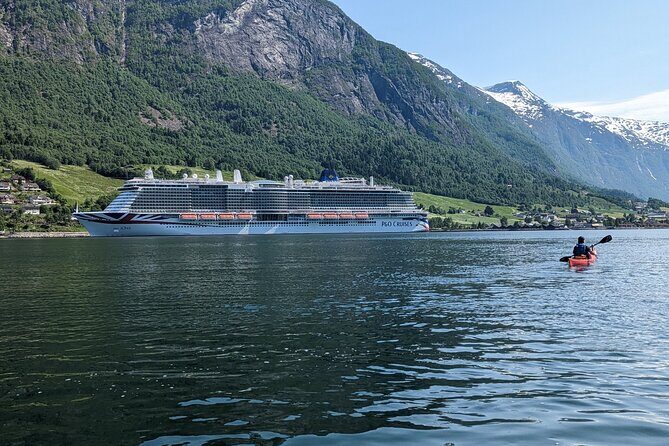 Olden: Easy Kayaking for Beginners on the Fjord - The Equipment and Safety Measures