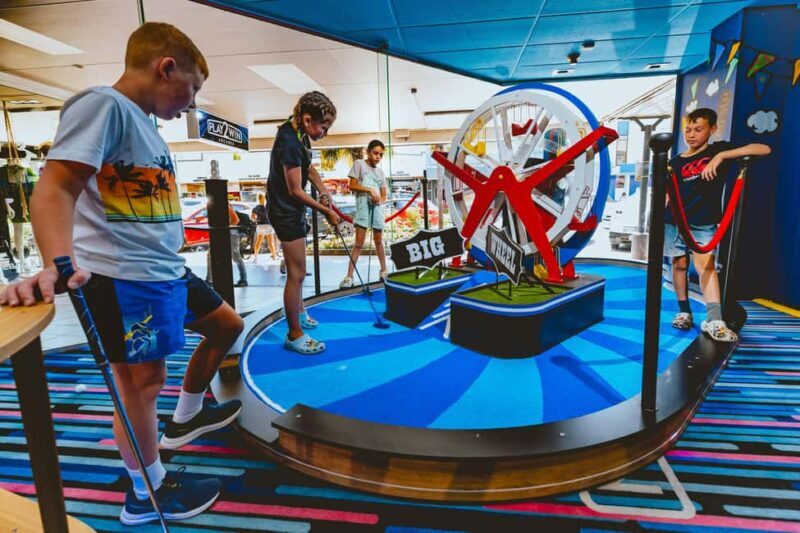 Oldenburg: Puttbrothers Adventure Mini Golf - Practical Details for Visitors