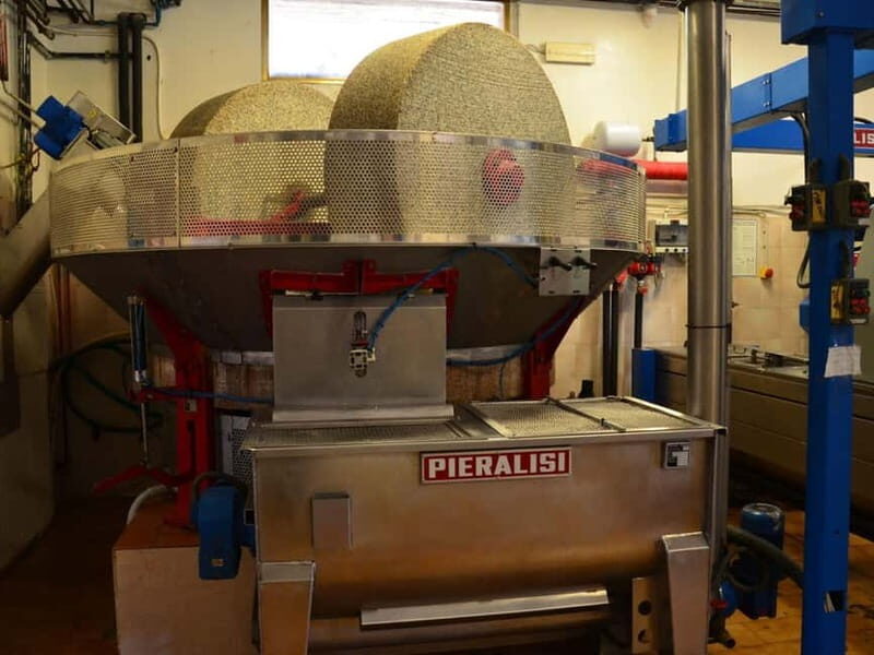Olive Mill Tour with Oil and Food Tasting in Chianciano - Authenticity and Value