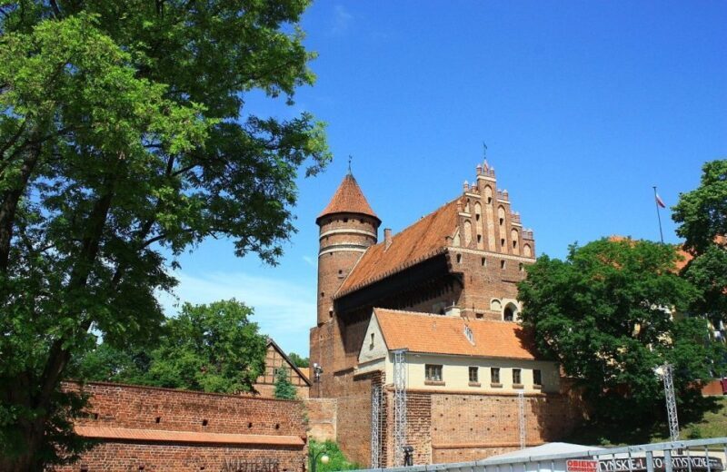 Olsztyn Old Town Highlights Private Walking Tour - What to Expect on the Tour