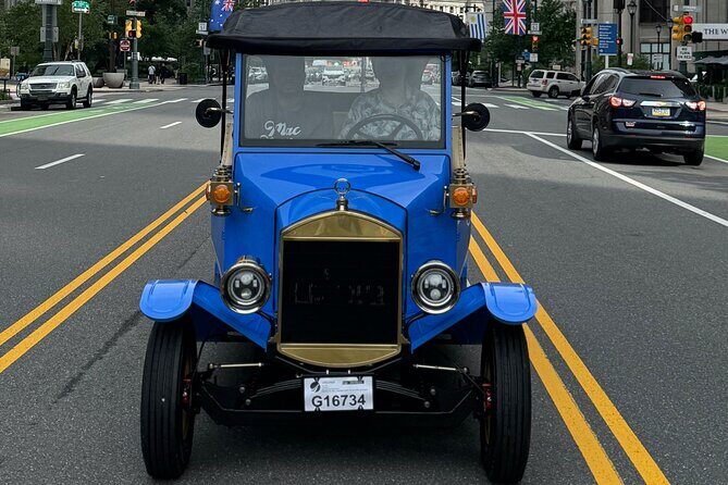 One Hour Tour Of Philadelphia Historical Sites In A Vintage Car - Who This Tour Suits Best