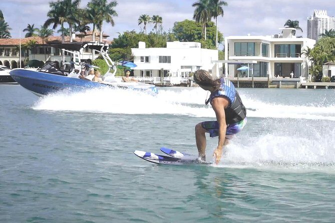 One Hour Waterskiing Lesson: Ultimate Miami Thrills - Who Will Love This Experience?