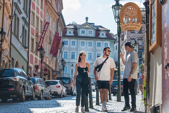 One Prague Tour: The Castle Side with local Food & Beer - Who Is This Tour Perfect For?