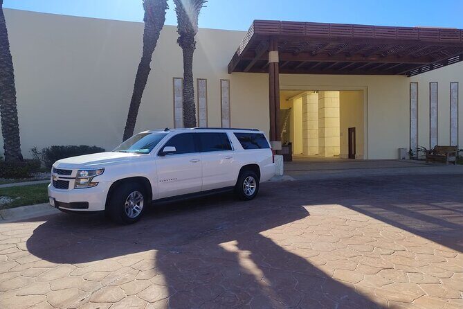 One-Way Airport Transportation to Cabo San Lucas - The Drive and the Meeting Point