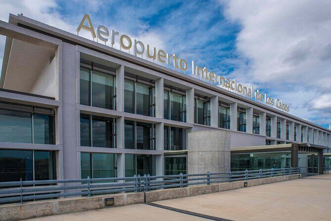 One way La Paz Hotels to or from La Paz Airport Transfers - Who Should Consider This Service?