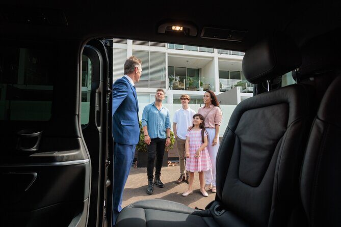 One Way Luxury Transfer to Gold Coast Theme Parks - The Sum Up: Is This Transfer Right for You?