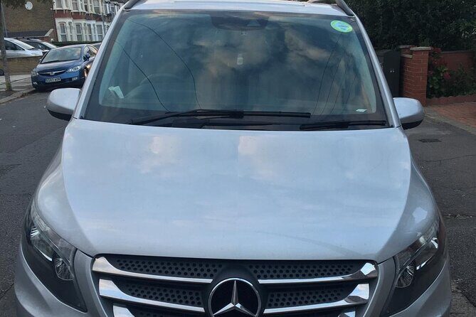 One Way Taxi Transfer from Heathrow Airport to Gatwick Airport - Who Is This Transfer Best For?