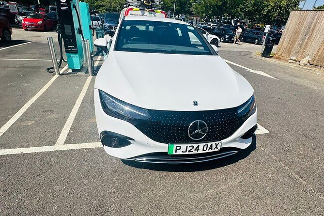 One Way Taxi Transfer from London Luton Airport to London City - Who Should Consider This Service?