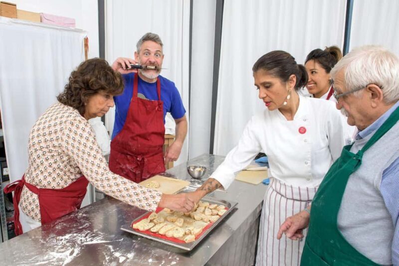 only in ITALIAN - International aperitif + cooking class in Italian - FAQ: Practical Questions About This Cooking Class